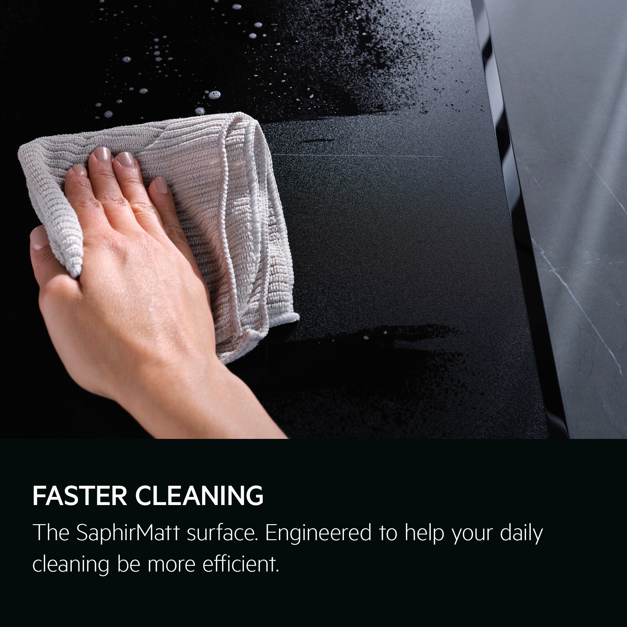 6000 Induction Extractor Hob 83 cm Recirculation Extractor Hob | AEG