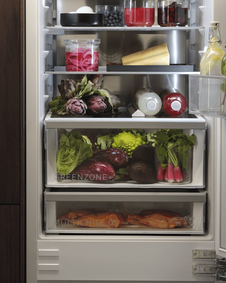 AEG Fridge-Freezers - Integrated & Freestanding | AEG