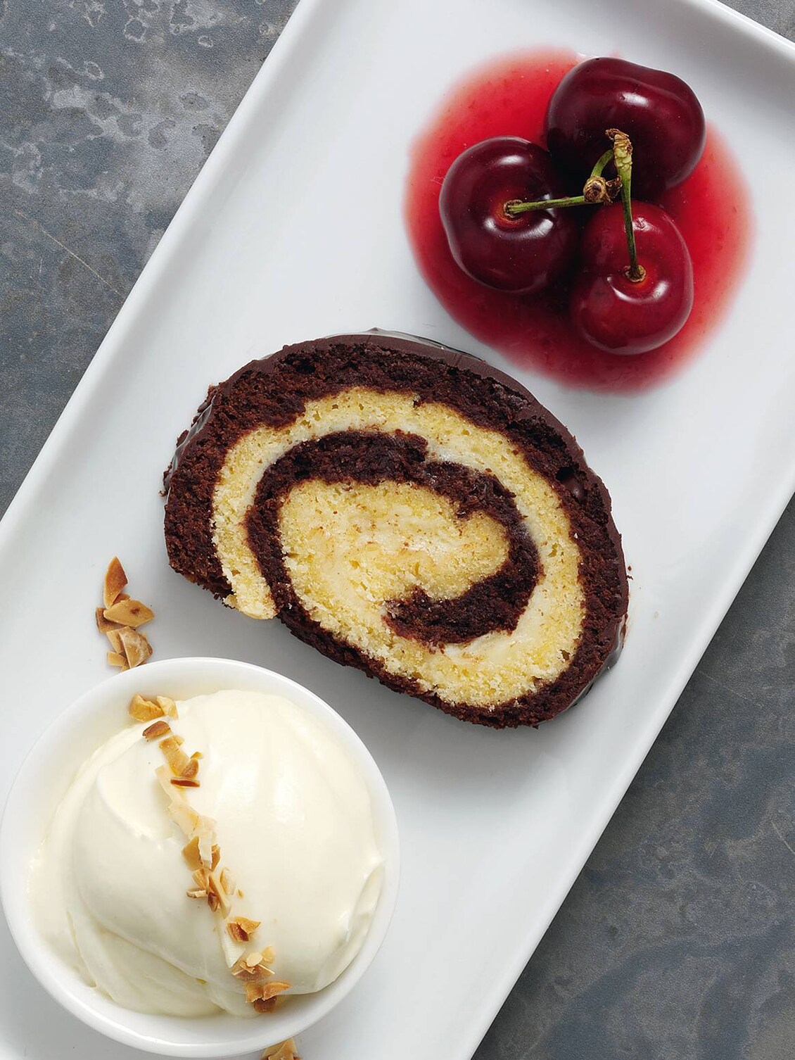 Chocolate Roulade | AEG